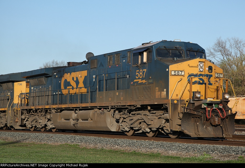 CSX 587